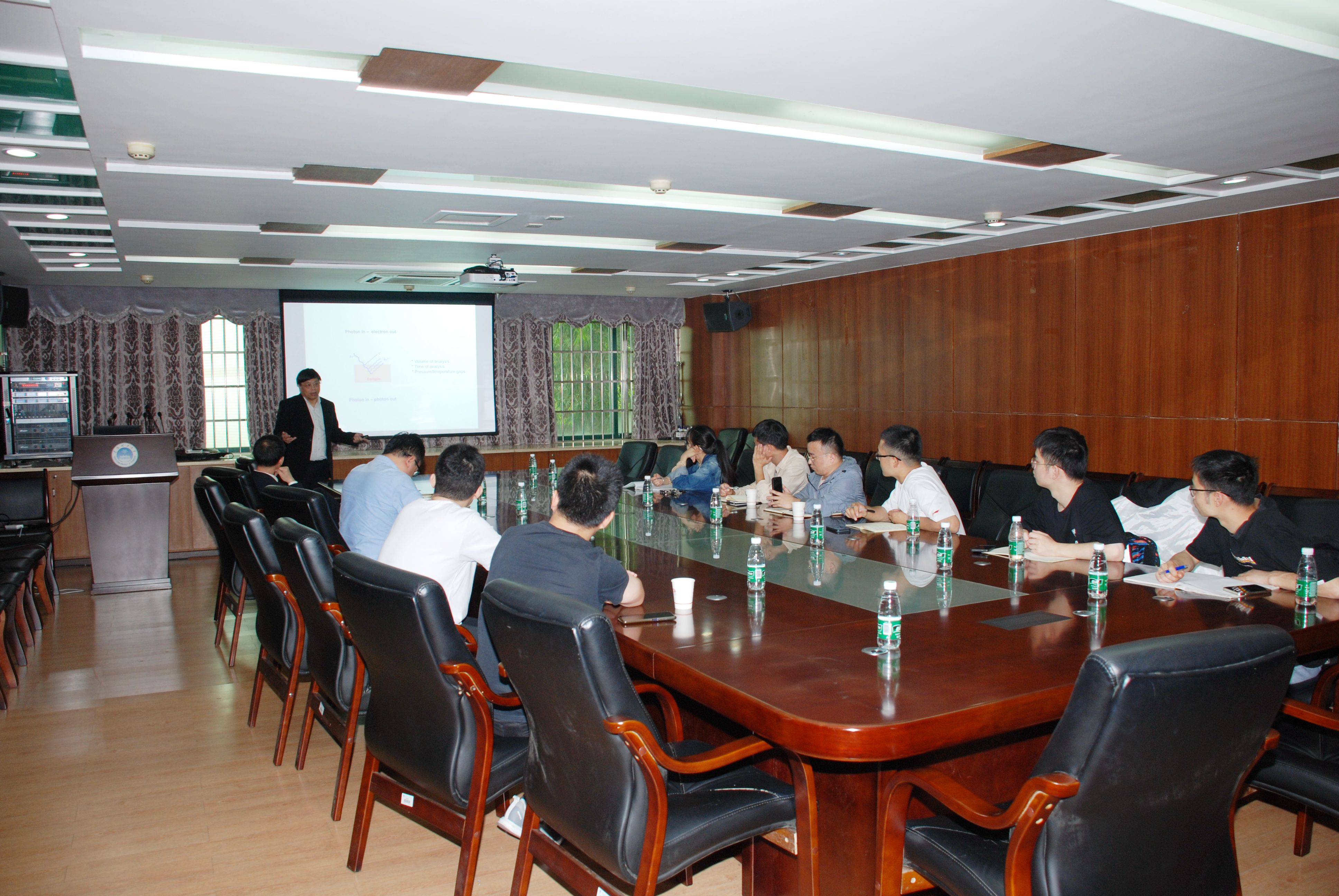 英国牛津大学Shik Chi Edman TSANG教授来我室进行学术交流